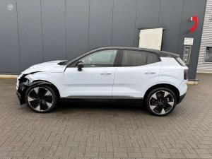 Balts Volvo EX30 2024 Mažeikiai, ar dzinēja tilpumu 0.00 L un nobraukumu 20 tūkst. km par 12999 €, foto 3 vietnē AUTOMOTO.COM.LV