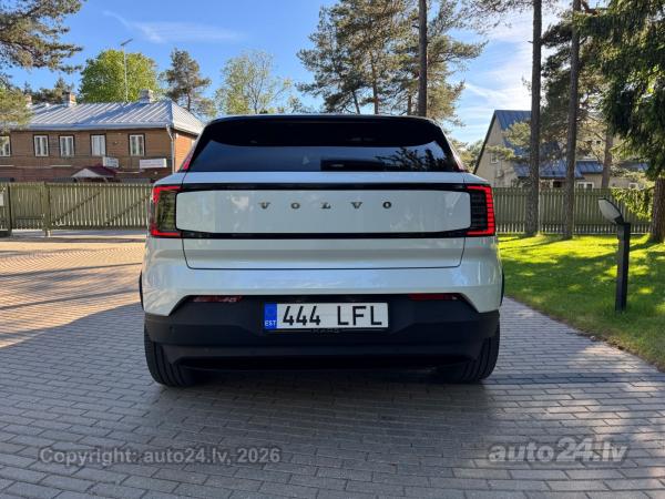 White Volvo EX30 2024 in Tallinn, with an engine capacity of 0.00 L and mileage of 14 thousand km for 38900 €, photo 7 on AUTOMOTO.COM.LV