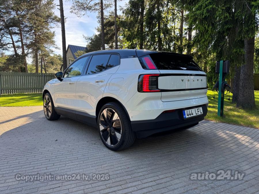 Белый Вольво EX30 2024 в Таллин, объемом двигателя 0.00 л и пробегом 14 тыс. км за 38900 €, фото 9 на AUTOMOTO.COM.LV