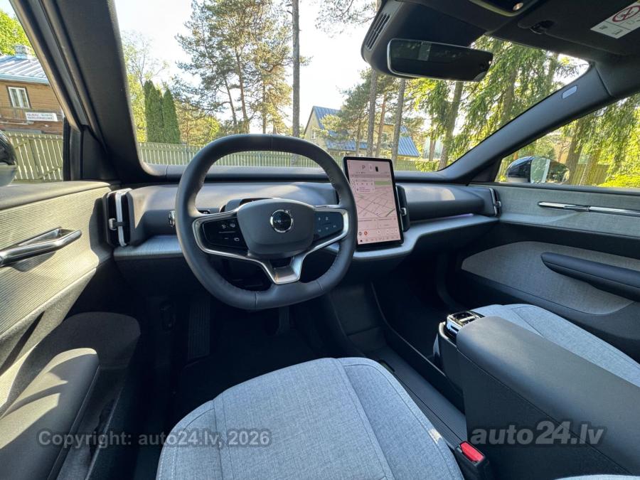 Белый Вольво EX30 2024 в Таллин, объемом двигателя 0.00 л и пробегом 14 тыс. км за 38900 €, фото 13 на AUTOMOTO.COM.LV