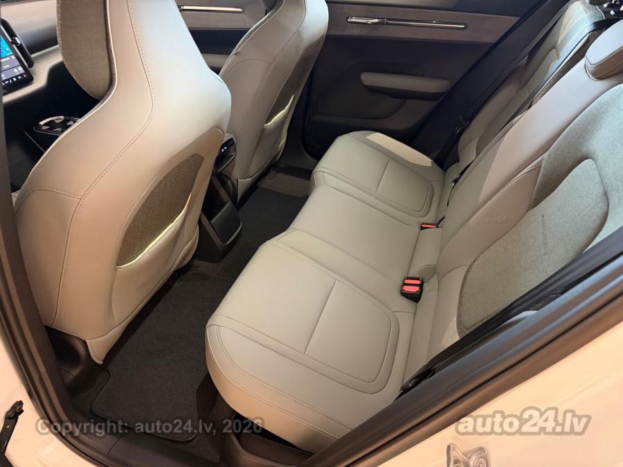 White Volvo EX30 2026 in Tallinn, with an engine capacity of 0.00 L and mileage of 0 thousand km for 43990 €, photo 12 on AUTOMOTO.COM.LV