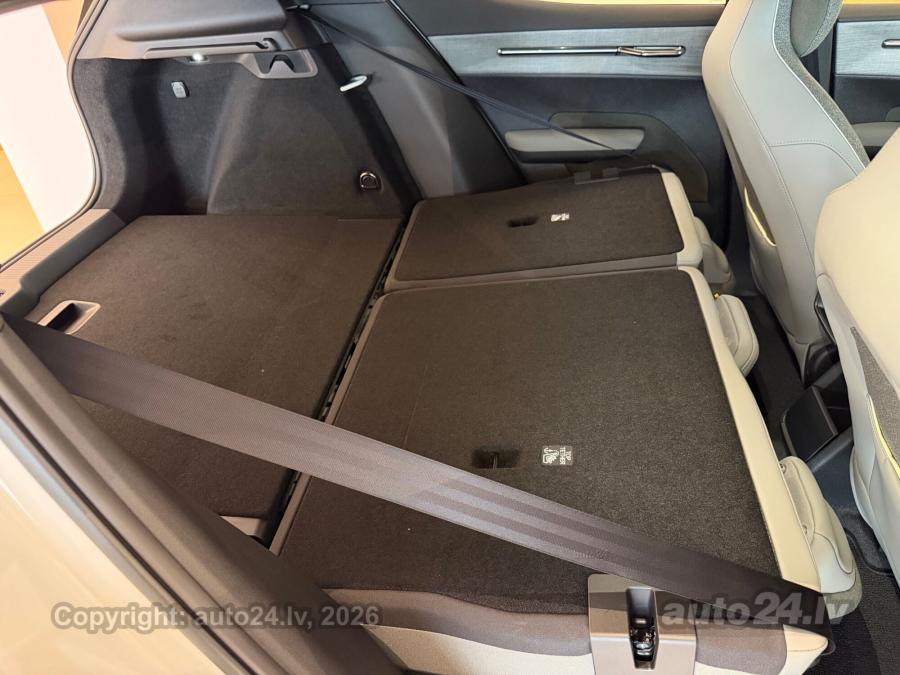 White Volvo EX30 2026 in Tallinn, with an engine capacity of 0.00 L and mileage of 0 thousand km for 43990 €, photo 17 on AUTOMOTO.COM.LV