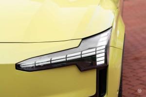 Dzeltens Volvo EX30 2024 Viļņa, ar dzinēja tilpumu 0.00 L un nobraukumu 70 tūkst. km par 32950 €, foto 12 vietnē AUTOMOTO.COM.LV