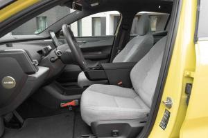 Dzeltens Volvo EX30 2024 Viļņa, ar dzinēja tilpumu 0.00 L un nobraukumu 70 tūkst. km par 32950 €, foto 14 vietnē AUTOMOTO.COM.LV