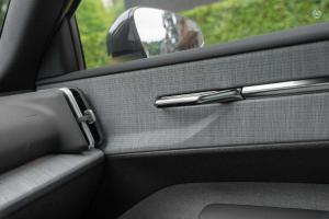 Dzeltens Volvo EX30 2024 Viļņa, ar dzinēja tilpumu 0.00 L un nobraukumu 70 tūkst. km par 32950 €, foto 26 vietnē AUTOMOTO.COM.LV