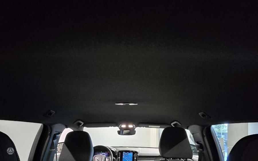 Melns Volvo EX40 2025 Šauļi, ar dzinēja tilpumu 0.00 L un nobraukumu 28 tūkst. km par 36900 €, foto 27 vietnē AUTOMOTO.COM.LV
