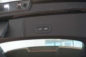 Black Volvo EX40 2026 in Vilnius, with an engine capacity of 0.00 L and mileage of 10 thousand km for 42900 €, photo 15 on AUTOMOTO.COM.LV