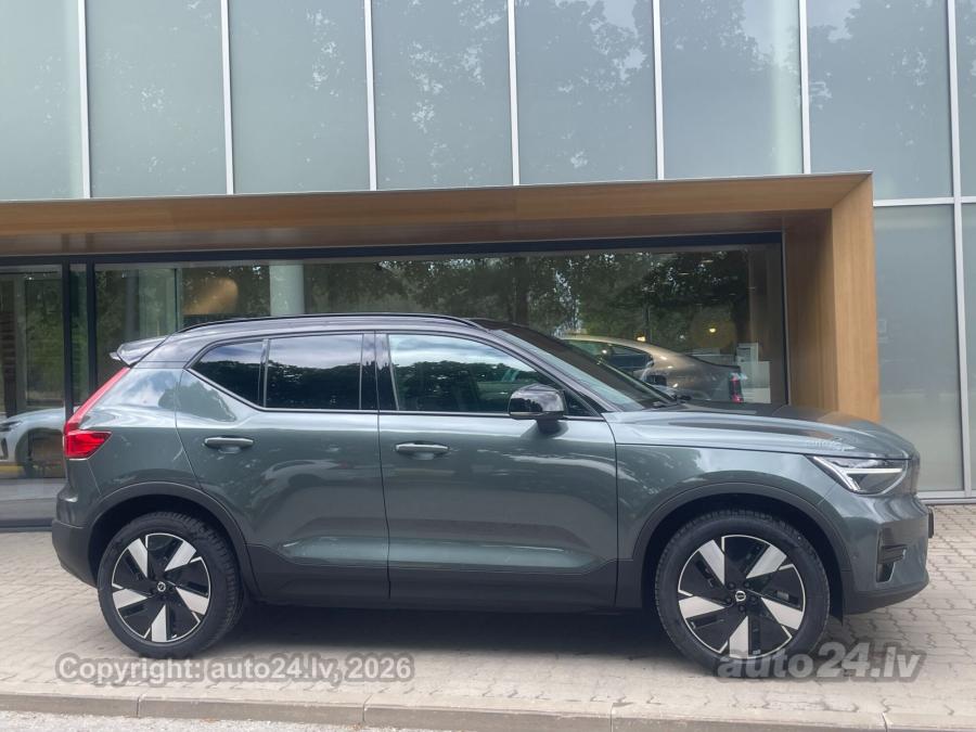 Volvo EX40 2026 Tartu, ar dzinēja tilpumu 0.00 L un nobraukumu 4 tūkst. km par 46990 €, foto 3 vietnē AUTOMOTO.COM.LV
