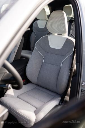 Grey Volvo EX90 2025 in Riga, with an engine capacity of 0.00 L and mileage of 8 thousand km for 73300 €, photo 12 on AUTOMOTO.COM.LV