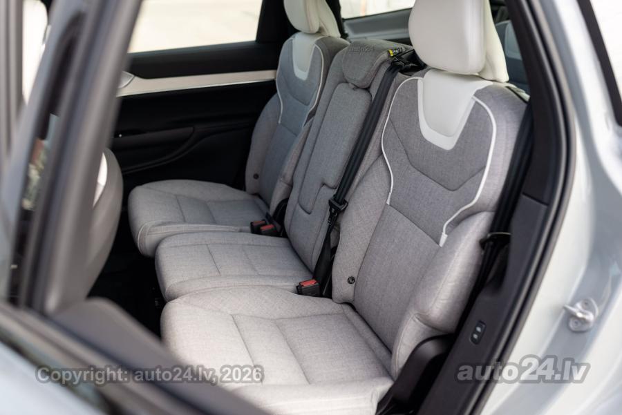 Grey Volvo EX90 2025 in Riga, with an engine capacity of 0.00 L and mileage of 8 thousand km for 73300 €, photo 16 on AUTOMOTO.COM.LV