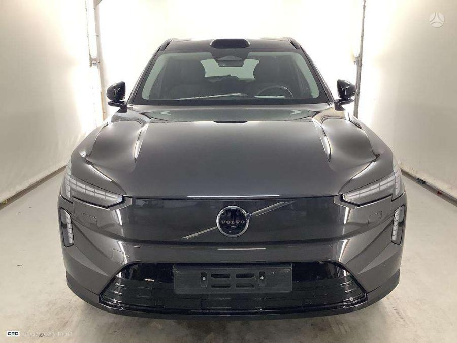 Pelēks Volvo EX90 2025 Viļņa, ar dzinēja tilpumu 0.00 L un nobraukumu 38 tūkst. km par 69590 €, foto 3 vietnē AUTOMOTO.COM.LV
