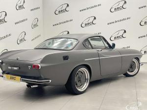 Grey Volvo P1800 1971 in Vilnius, with an engine capacity of 0.00 L and mileage of 135 thousand km for 49700 €, photo 3 on AUTOMOTO.COM.LV