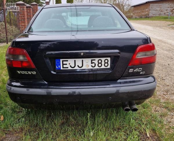 Melns Volvo S40 1997 Šauļi, ar dzinēja tilpumu 1.90 L un nobraukumu 117 tūkst. km par 650 €, foto 5 vietnē AUTOMOTO.COM.LV