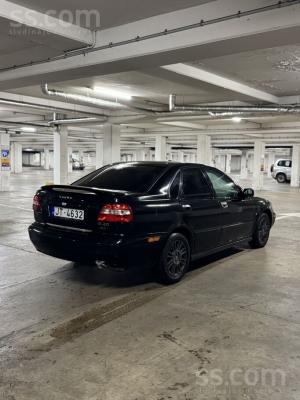 Melns Volvo S40 2003 Liepāja, ar dzinēja tilpumu 1.90 L un nobraukumu 168 tūkst. km par 750 €, foto 2 vietnē AUTOMOTO.COM.LV