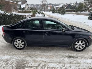 Melns Volvo S40 2004 Kauņa, ar dzinēja tilpumu 2.00 L un nobraukumu 306 tūkst. km par 1350 €, foto 4 vietnē AUTOMOTO.COM.LV
