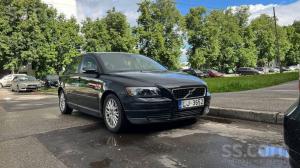 Черный Вольво С40 2004 в Рига, объемом двигателя 2.00 л и пробегом 174 тыс. км за 2000 €, фото 3 на AUTOMOTO.COM.LV