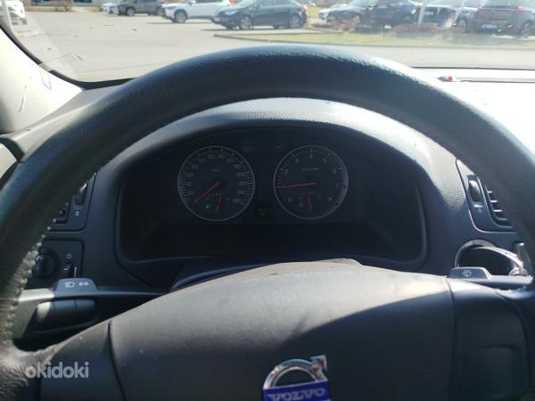 Melns Volvo S40 2004 Tallina, ar dzinēja tilpumu 0.00 L un nobraukumu 0 tūkst. km par 3400 €, foto 3 vietnē AUTOMOTO.COM.LV