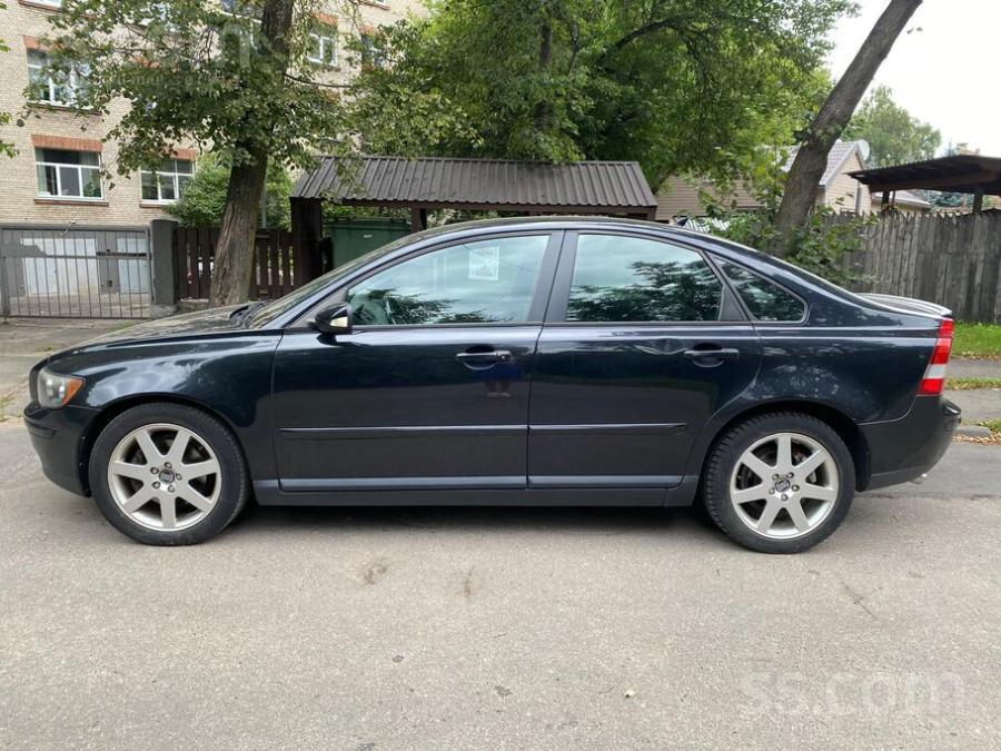 Черный Вольво С40 2004 в Рига, объемом двигателя 2.40 л и пробегом 350 тыс. км за 2500 €, фото 6 на AUTOMOTO.COM.LV