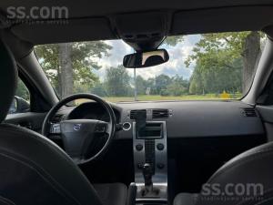Melns Volvo S40 2004 Valmiera, ar dzinēja tilpumu 2.40 L un nobraukumu 403 tūkst. km par 1650 €, foto 6 vietnē AUTOMOTO.COM.LV