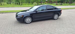 Black Volvo S40 2005 in Dobele, with an engine capacity of 2.00 L and mileage of 377 thousand km for 3900 €, photo 3 on AUTOMOTO.COM.LV