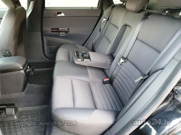 Black Volvo S40 2005 in Tallinn, with an engine capacity of 2.50 L and mileage of 365 thousand km for 3999 €, photo 8 on AUTOMOTO.COM.LV