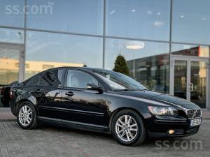 Melns Volvo S40 2005 Rīga, ar dzinēja tilpumu 2.00 L un nobraukumu 232 tūkst. km par 2950 €, foto 9 vietnē AUTOMOTO.COM.LV
