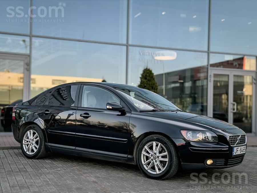 Melns Volvo S40 2005 Rīga, ar dzinēja tilpumu 2.00 L un nobraukumu 232 tūkst. km par 2950 €, foto 9 vietnē AUTOMOTO.COM.LV