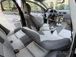 Melns Volvo S40 2005 Rīga, ar dzinēja tilpumu 2.00 L un nobraukumu 232 tūkst. km par 2950 €, foto 11 vietnē AUTOMOTO.COM.LV