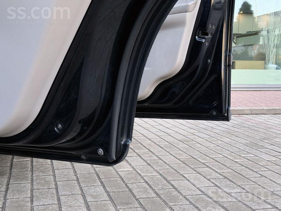 Melns Volvo S40 2005 Rīga, ar dzinēja tilpumu 2.00 L un nobraukumu 232 tūkst. km par 2950 €, foto 18 vietnē AUTOMOTO.COM.LV