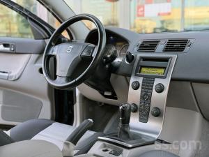 Melns Volvo S40 2005 Rīga, ar dzinēja tilpumu 2.00 L un nobraukumu 232 tūkst. km par 2950 €, foto 19 vietnē AUTOMOTO.COM.LV