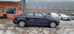 Melns Volvo S40 2005 Valmiera, ar dzinēja tilpumu 2.40 L un nobraukumu 177 tūkst. km par 2100 €, foto 3 vietnē AUTOMOTO.COM.LV
