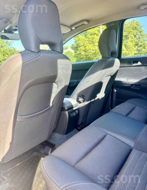 Black Volvo S40 2005 in Talsi, with an engine capacity of 1.60 L and mileage of 212 thousand km for 790 €, photo 11 on AUTOMOTO.COM.LV