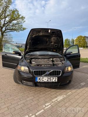 Черный Вольво С40 2005 в Рига, объемом двигателя 2.00 л и пробегом 290 тыс. км за 1600 €, фото 13 на AUTOMOTO.COM.LV