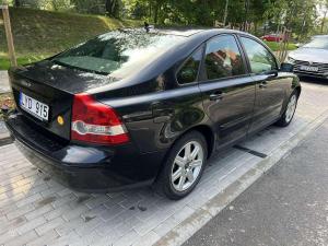 Melns Volvo S40 2005 Viļņa, ar dzinēja tilpumu 2.44 L un nobraukumu 300 tūkst. km par 1600 €, foto 7 vietnē AUTOMOTO.COM.LV