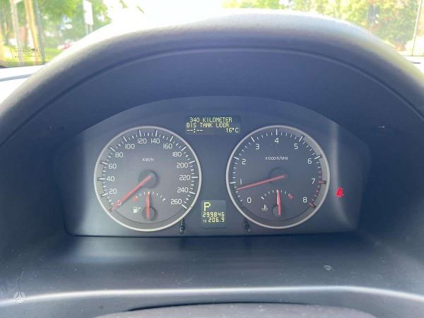 Melns Volvo S40 2005 Viļņa, ar dzinēja tilpumu 2.44 L un nobraukumu 300 tūkst. km par 1600 €, foto 10 vietnē AUTOMOTO.COM.LV