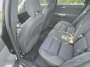 Black Volvo S40 2005 in Tallinn, with an engine capacity of 1.80 L and mileage of 210 thousand km for 2500 €, photo 6 on AUTOMOTO.COM.LV