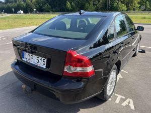 Melns Volvo S40 2005 Kauņa, ar dzinēja tilpumu 1.56 L un nobraukumu 300 tūkst. km par 1600 €, foto 10 vietnē AUTOMOTO.COM.LV