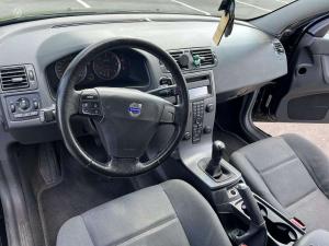 Melns Volvo S40 2005 Kauņa, ar dzinēja tilpumu 1.56 L un nobraukumu 300 tūkst. km par 1600 €, foto 13 vietnē AUTOMOTO.COM.LV
