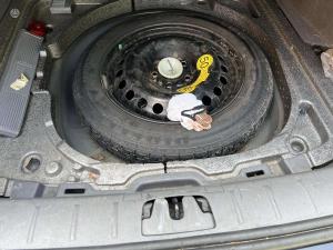 Melns Volvo S40 2005 Kauņa, ar dzinēja tilpumu 1.56 L un nobraukumu 300 tūkst. km par 1600 €, foto 17 vietnē AUTOMOTO.COM.LV