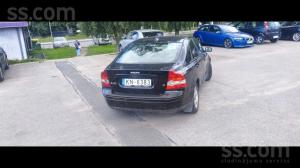 Melns Volvo S40 2005 Rīga, ar dzinēja tilpumu 1.80 L un nobraukumu 239 tūkst. km par 550 €, foto 3 vietnē AUTOMOTO.COM.LV