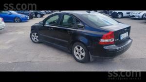 Melns Volvo S40 2005 Rīga, ar dzinēja tilpumu 1.80 L un nobraukumu 239 tūkst. km par 550 €, foto 4 vietnē AUTOMOTO.COM.LV