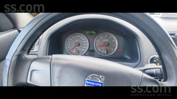 Melns Volvo S40 2005 Rīga, ar dzinēja tilpumu 1.80 L un nobraukumu 239 tūkst. km par 550 €, foto 6 vietnē AUTOMOTO.COM.LV
