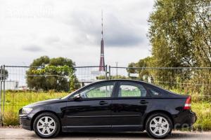 Черный Вольво С40 2005 в Рига, объемом двигателя 2.40 л и пробегом 293 тыс. км за 2790 €, фото 5 на AUTOMOTO.COM.LV
