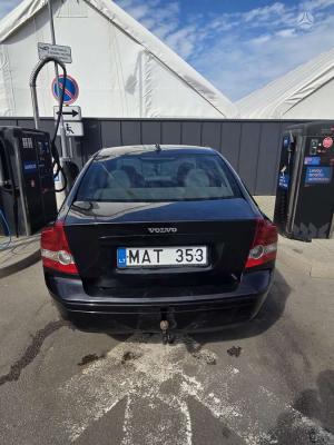 Melns Volvo S40 2005 Klaipėda, ar dzinēja tilpumu 2.00 L un nobraukumu 354 tūkst. km par 1200 €, foto 9 vietnē AUTOMOTO.COM.LV