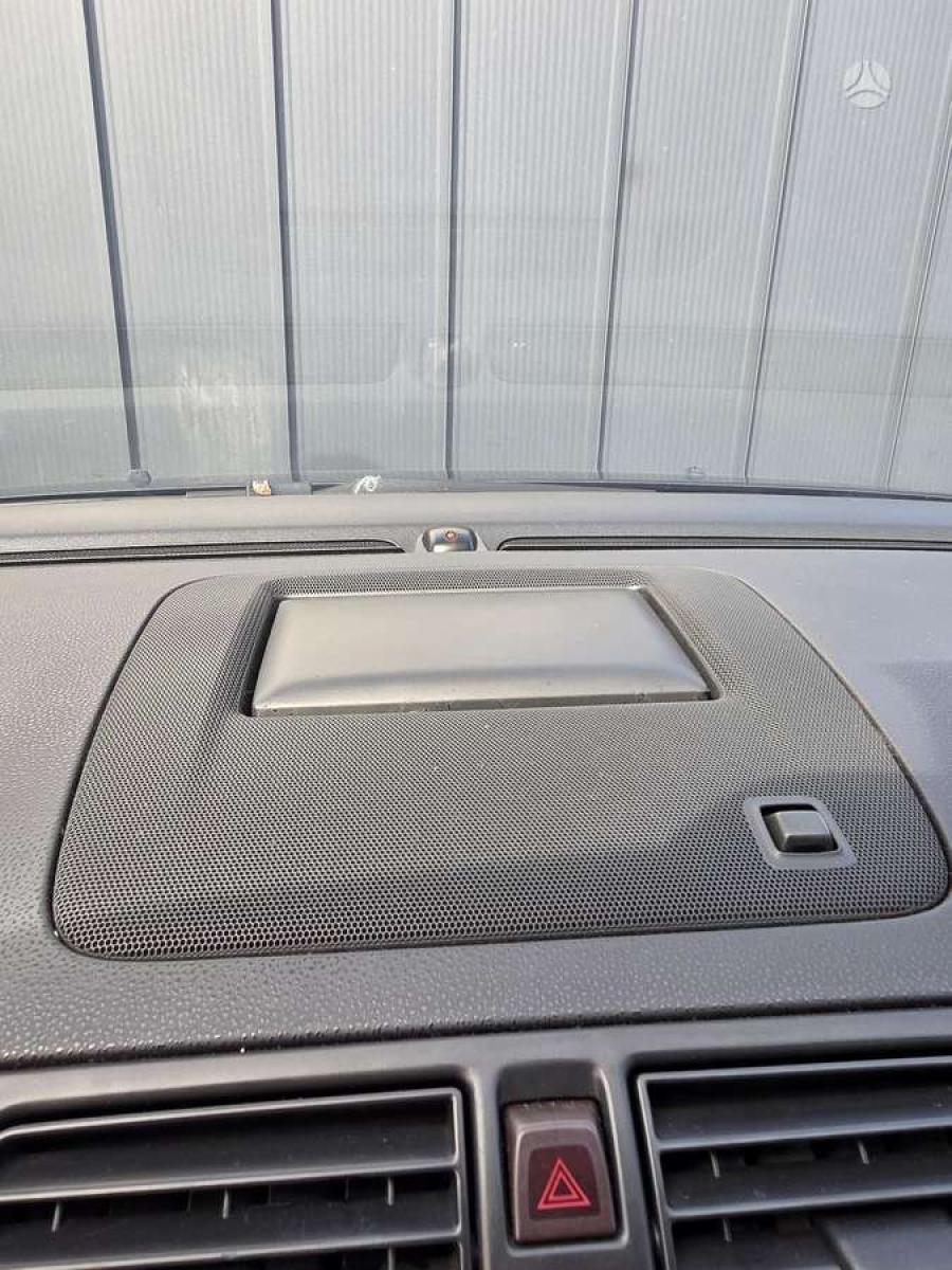 Melns Volvo S40 2005 Klaipėda, ar dzinēja tilpumu 2.00 L un nobraukumu 354 tūkst. km par 1200 €, foto 15 vietnē AUTOMOTO.COM.LV