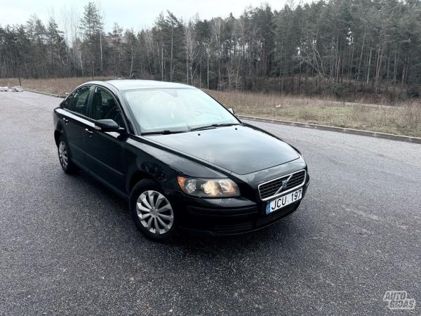 Melns Volvo S40 2006 Kauņa, ar dzinēja tilpumu 1.60 L un nobraukumu 265 tūkst. km par 2290 €, foto 1 vietnē AUTOMOTO.COM.LV