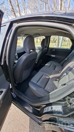 Black Volvo S40 2006 in Riga, with an engine capacity of 2.00 L and mileage of 312 thousand km for 2000 €, photo 13 on AUTOMOTO.COM.LV
