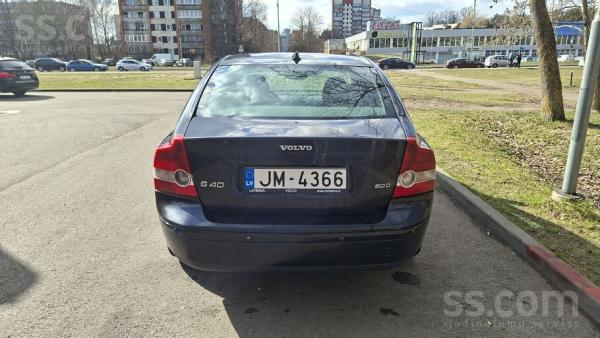 Черный Вольво С40 2006 в Рига, объемом двигателя 2.00 л и пробегом 312 тыс. км за 1900 €, фото 6 на AUTOMOTO.COM.LV