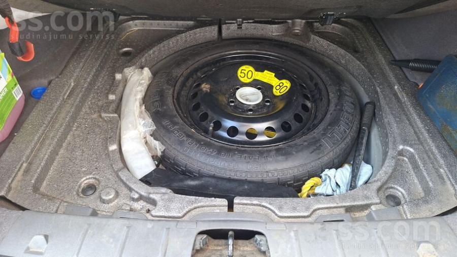 Melns Volvo S40 2006 Rīga, ar dzinēja tilpumu 2.00 L un nobraukumu 312 tūkst. km par 1900 €, foto 15 vietnē AUTOMOTO.COM.LV