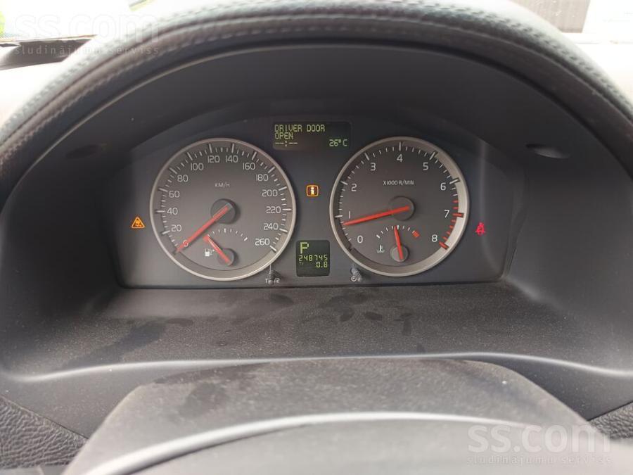 Melns Volvo S40 2006 Rīga, ar dzinēja tilpumu 2.40 L un nobraukumu 249 tūkst. km par 1300 €, foto 6 vietnē AUTOMOTO.COM.LV